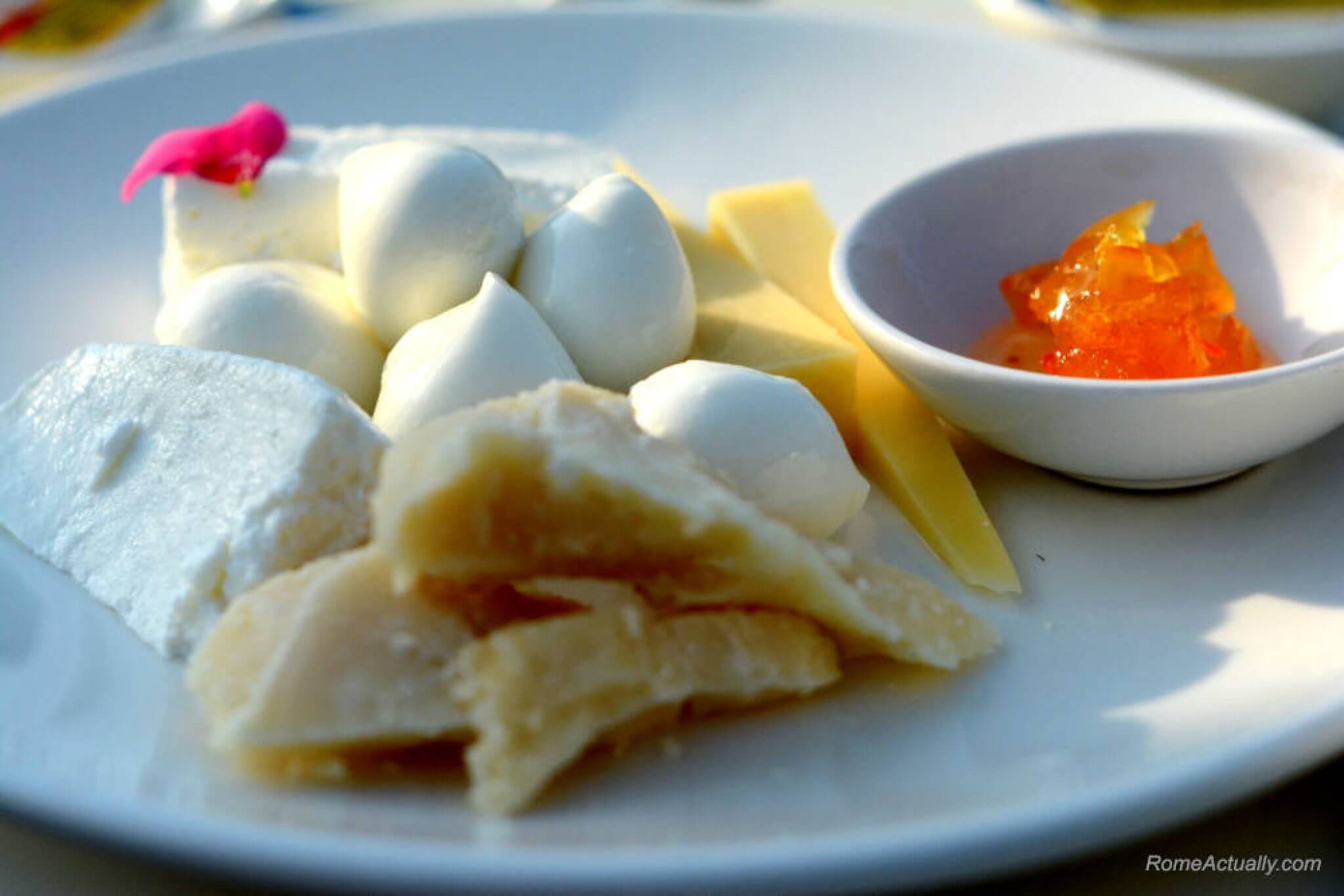 15 Places Serving the Best Breakfast in Rome (With Map!)